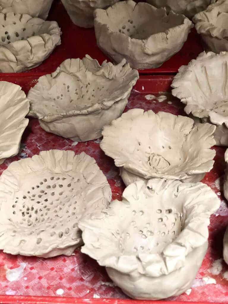 How To Make Easy Flower Pinch Pots - Crafty Art Ideas