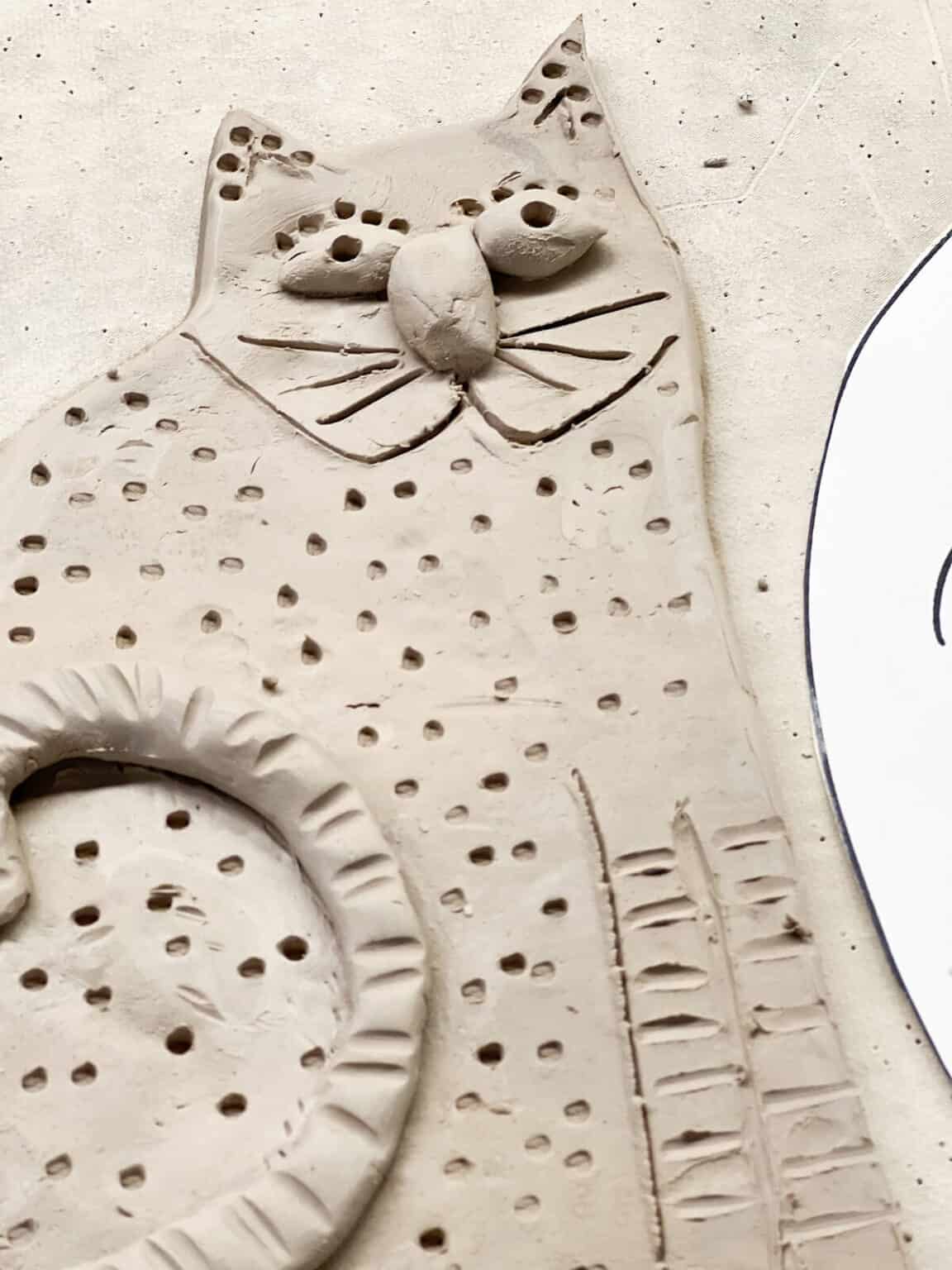 Easy Slab Clay Cat Project For Kids - Crafty Art Ideas