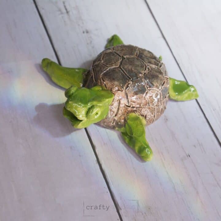 Fun Turtle Pinch Pots For Kids - Crafty Art Ideas