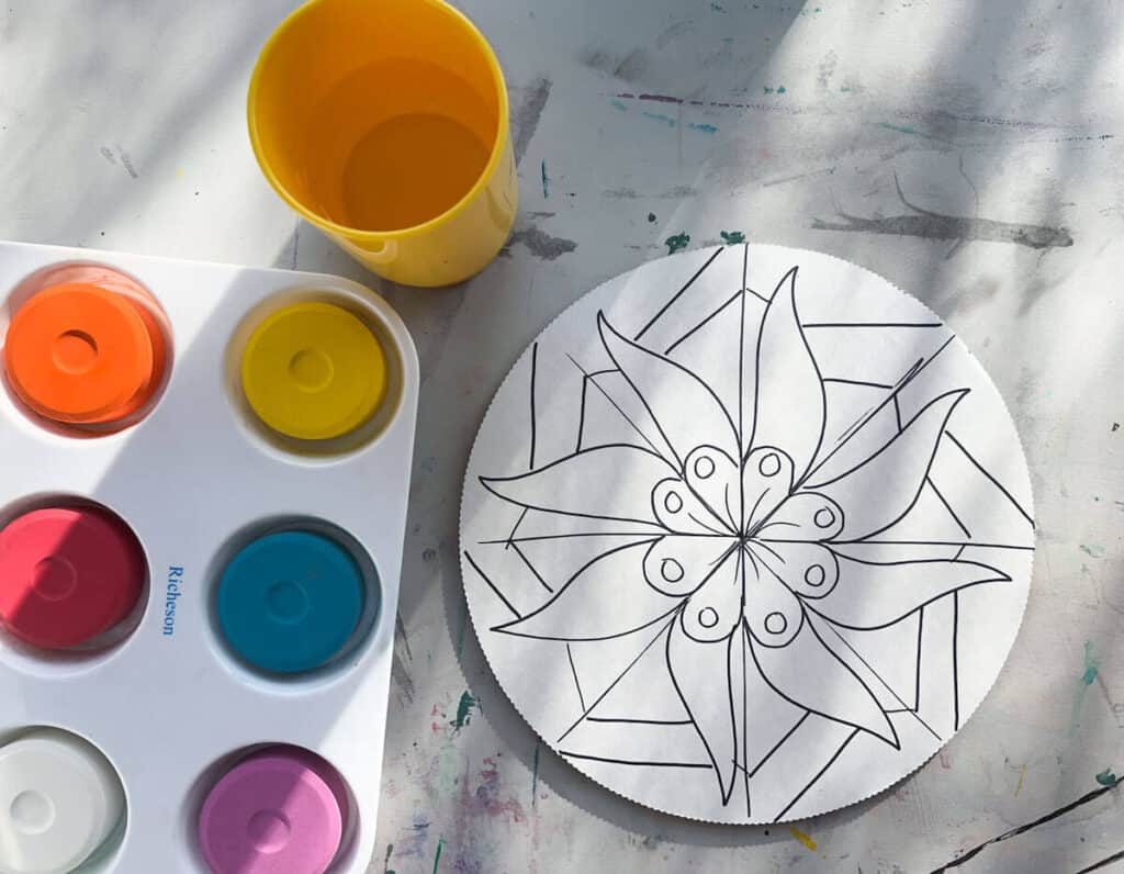 Easy Mandala Art For Kids and Beginners - Crafty Art Ideas
