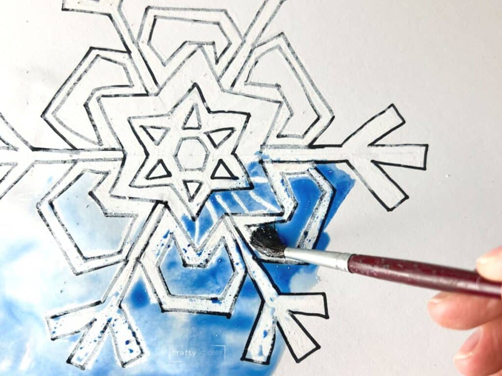23 Easy Snowflake Crafts For Fun Winter Activities - Crafty Art Ideas
