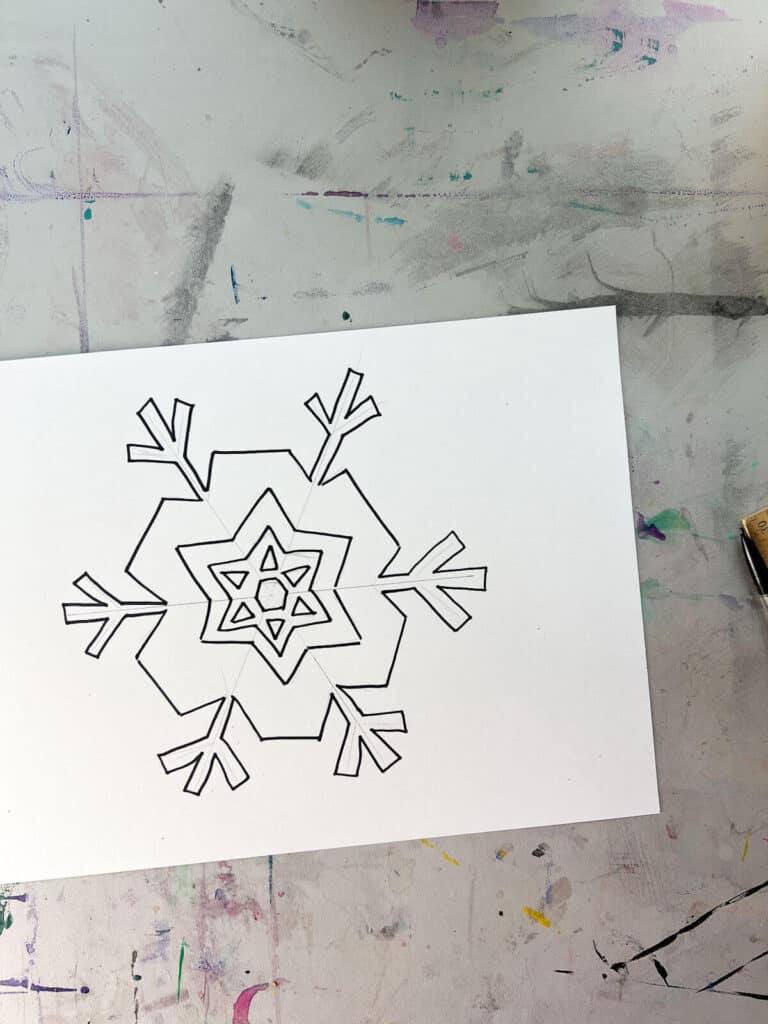 23 Easy Snowflake Crafts For Fun Winter Activities - Crafty Art Ideas
