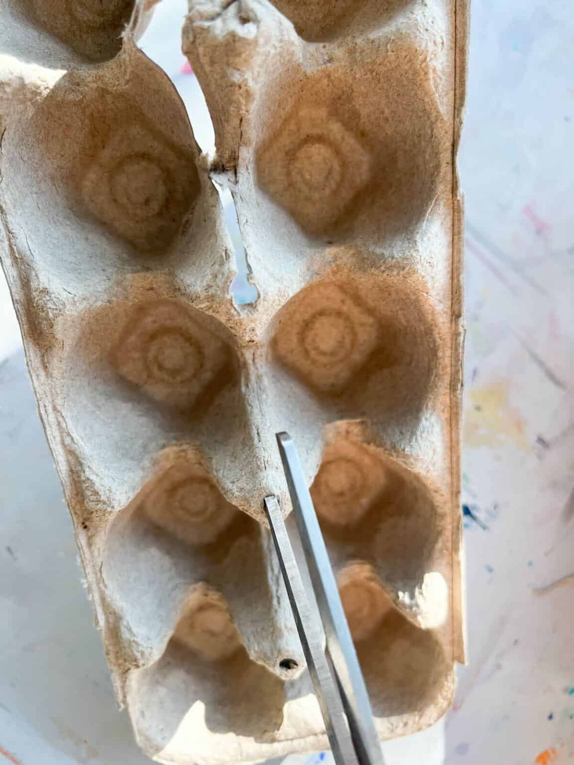 Easy Egg Carton Caterpillar Craft For Preschoolers - Crafty Art Ideas