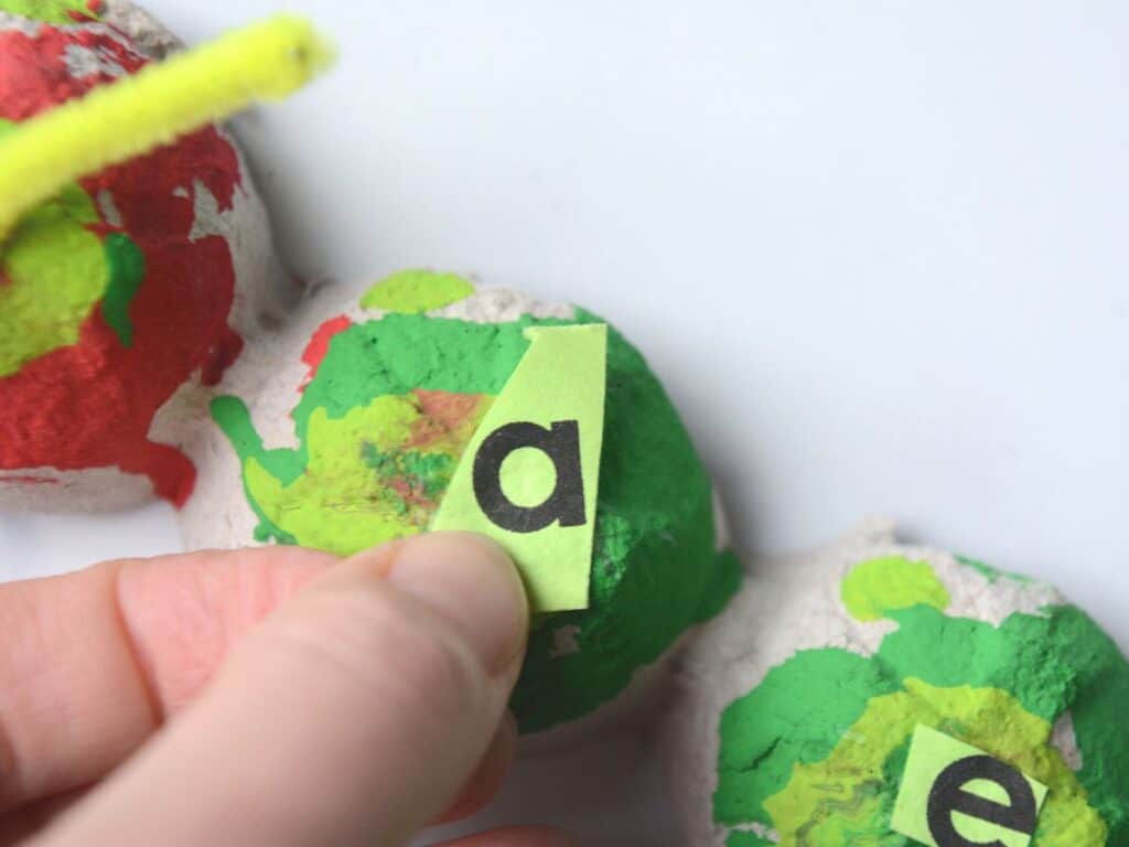 DIY Egg Carton Caterpillar Craft For Preschoolers - Crafty Art Ideas