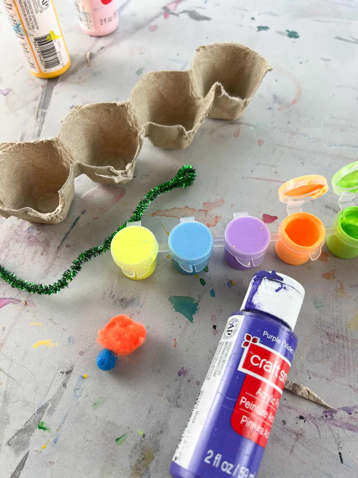 12 Easy Egg Carton Craft Ideas For Kids - Crafty Art Ideas