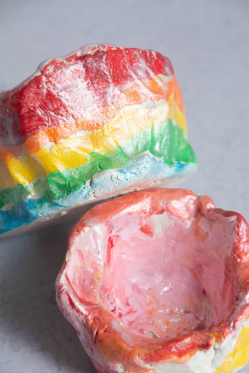 12 Easy Clay Pinch Pot Ideas For Creative Kids - Crafty Art Ideas