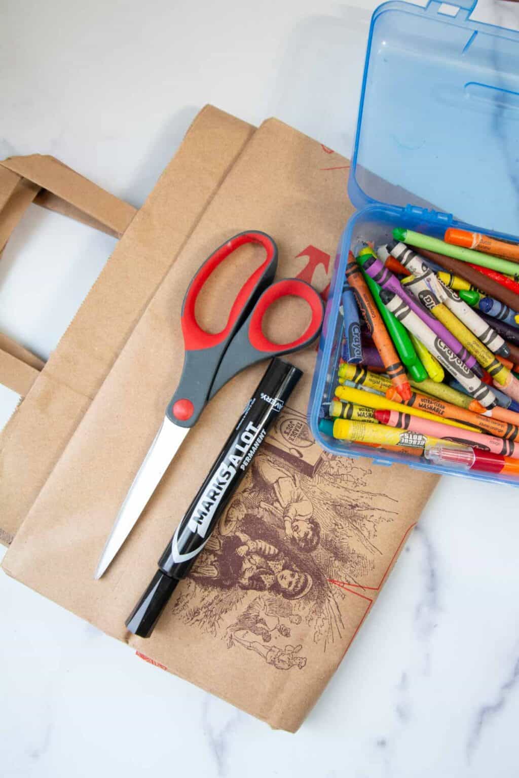 Super Easy DIY Wrapping Paper Idea For Kids (Eco-Friendly, too ...