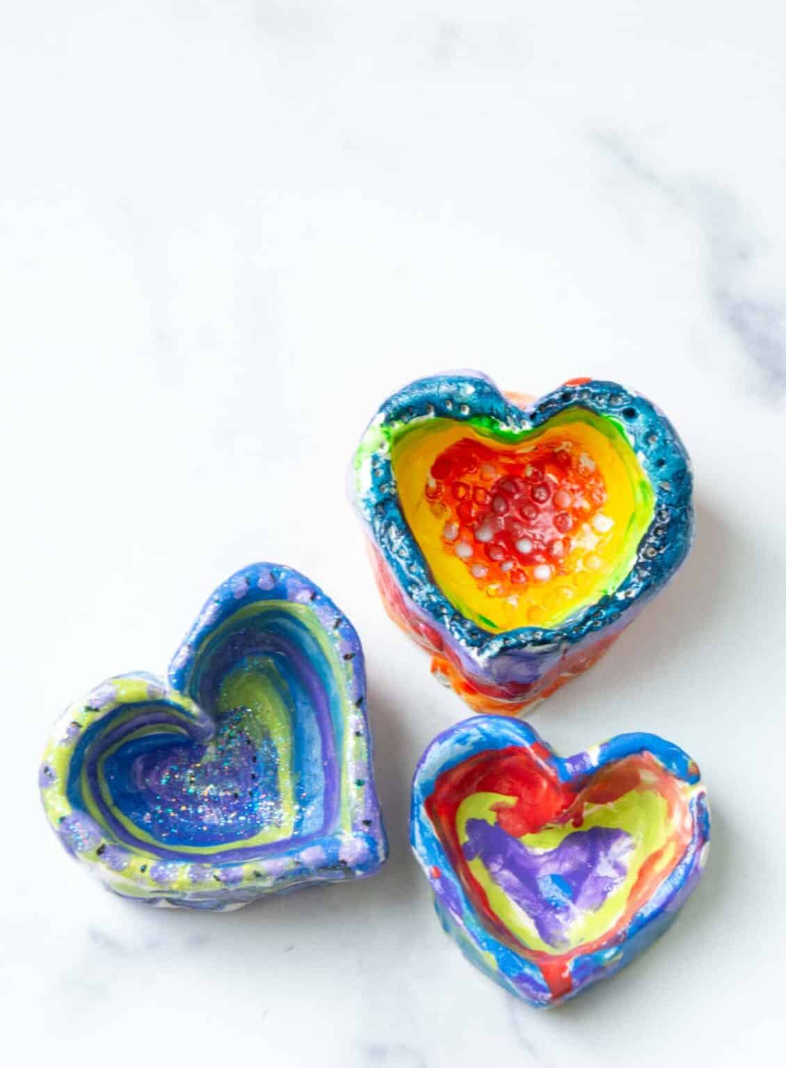 Cute Heart Pinch Pots You Can Make At Home - Crafty Art Ideas