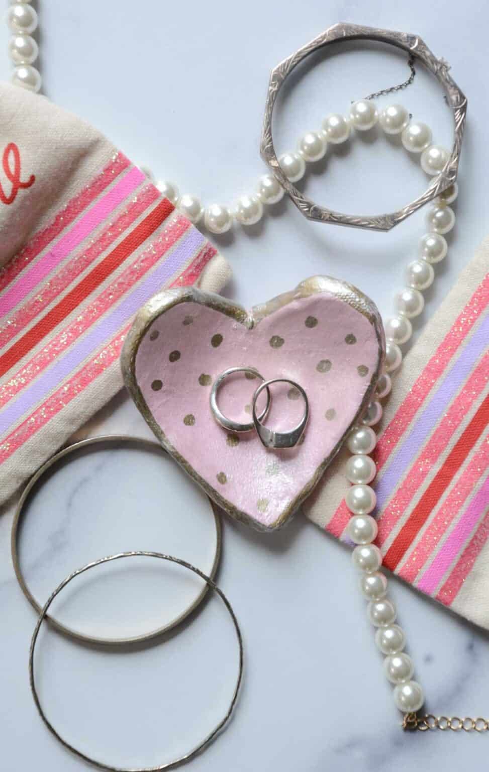 15+ Creative Clay Crafts You Can Make At Home For Beginners - Crafty ...
