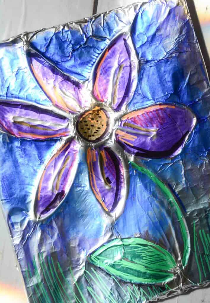 Creative Tin Foil Art Project Ideas For Kids That Are Easy and Fun ...