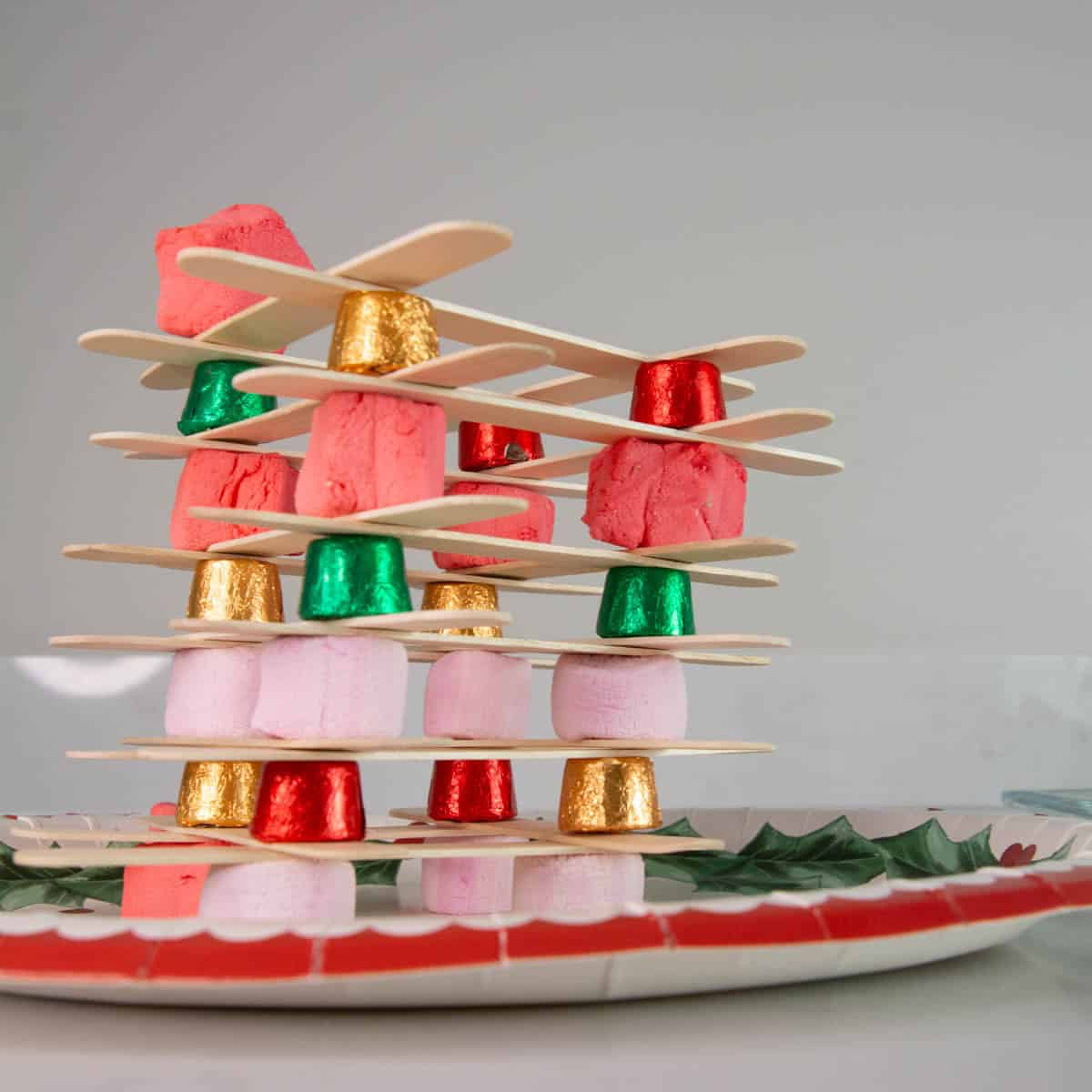 Fun Christmas Marshmallow Stacking Challenge (With A Festive Twist ...